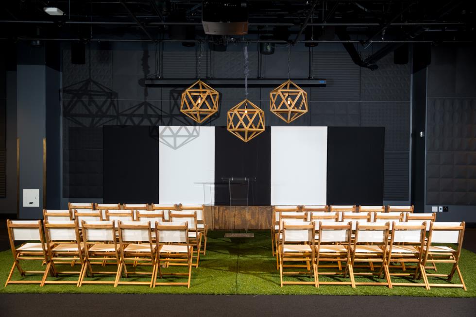 Bright Event Rentals - Chandelier Collection