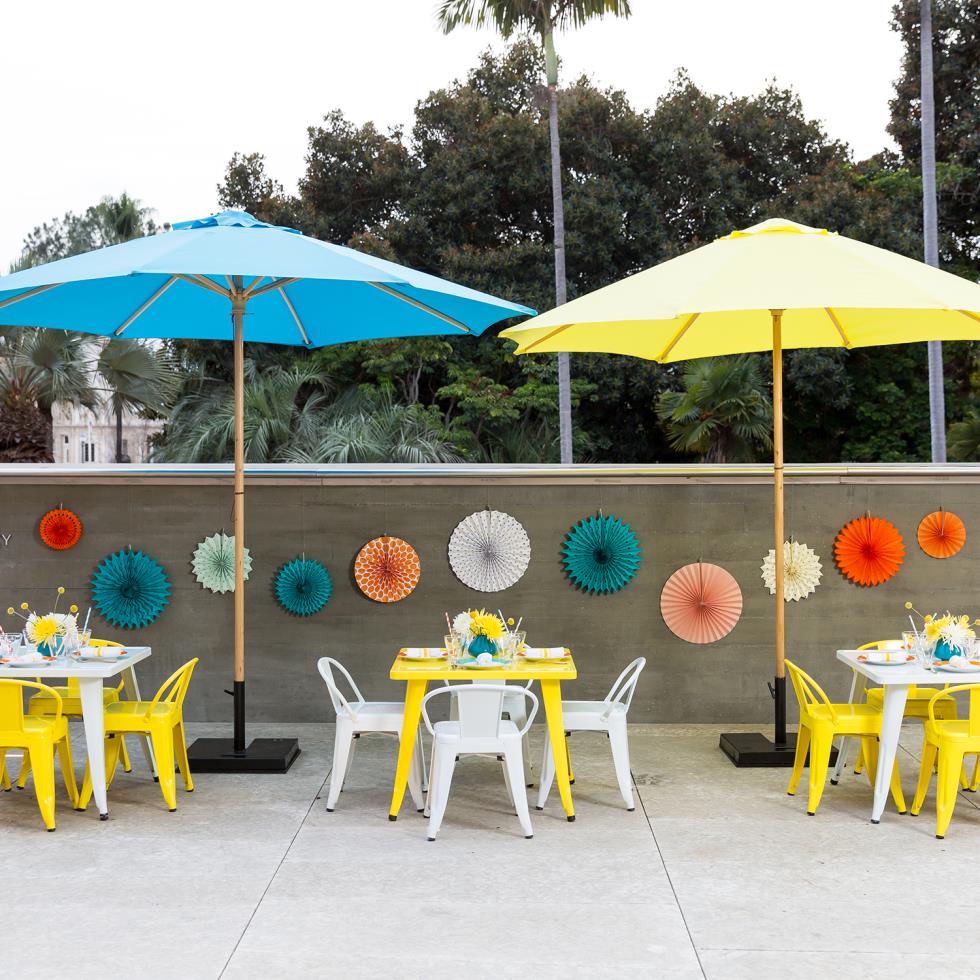 OCEAN 9' MARKET UMBRELLA Rentals | Bright Rentals